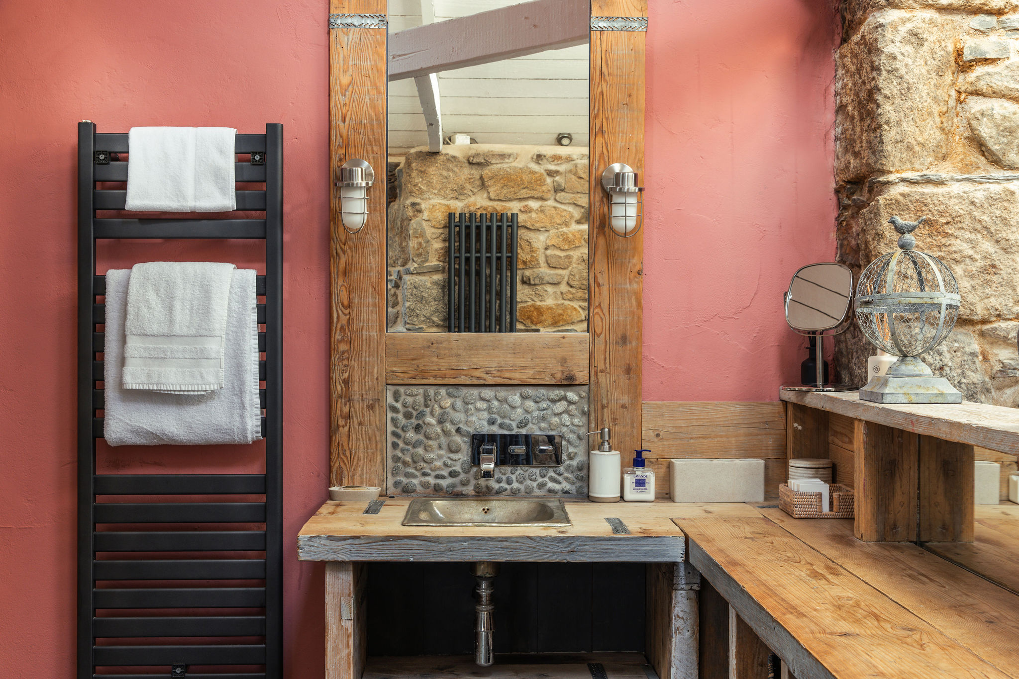 Harbour Moon | Romantic Cottage On Seafront | Sand & Stone Escapes