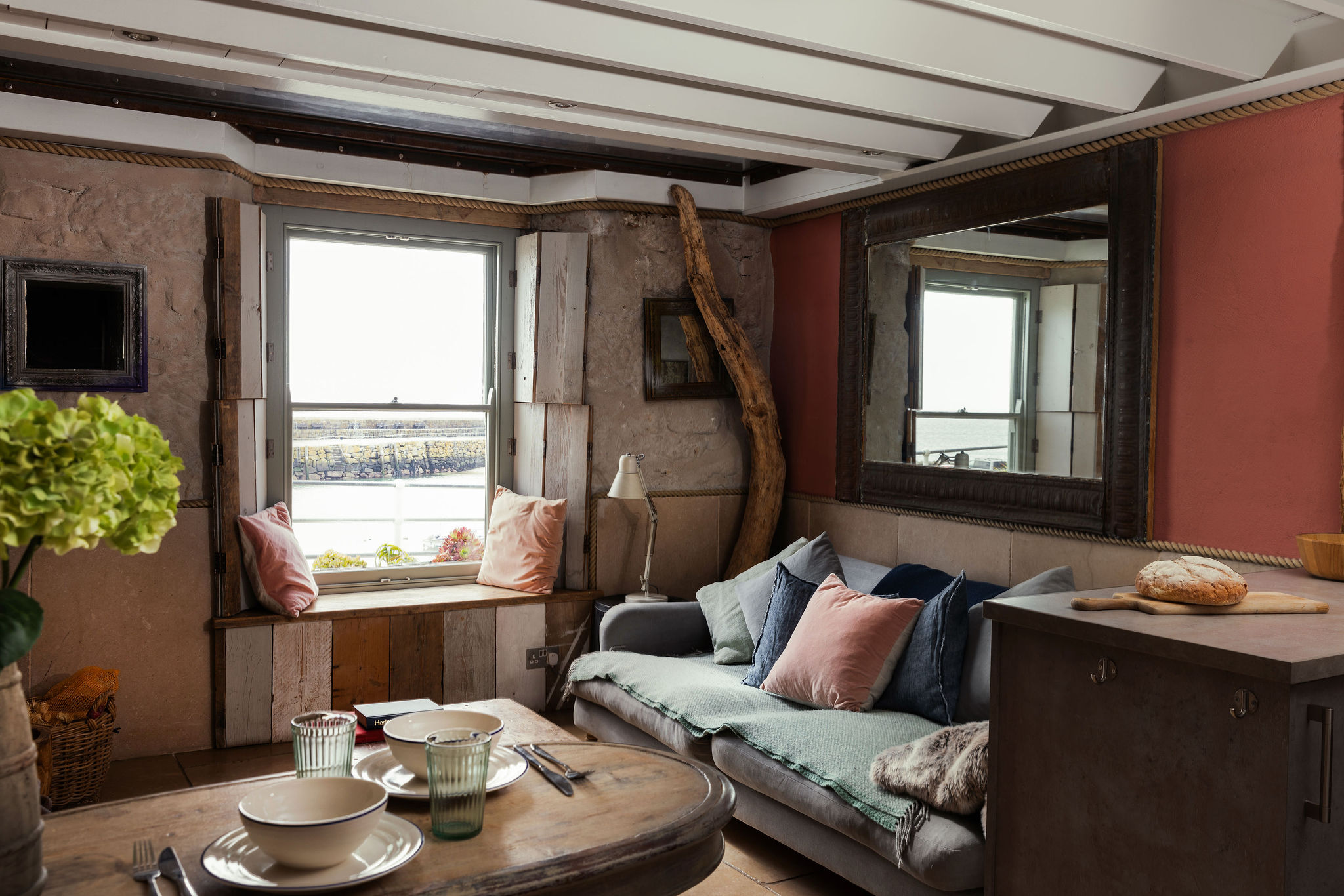 Harbour Moon | Romantic Cottage On Seafront | Sand & Stone Escapes