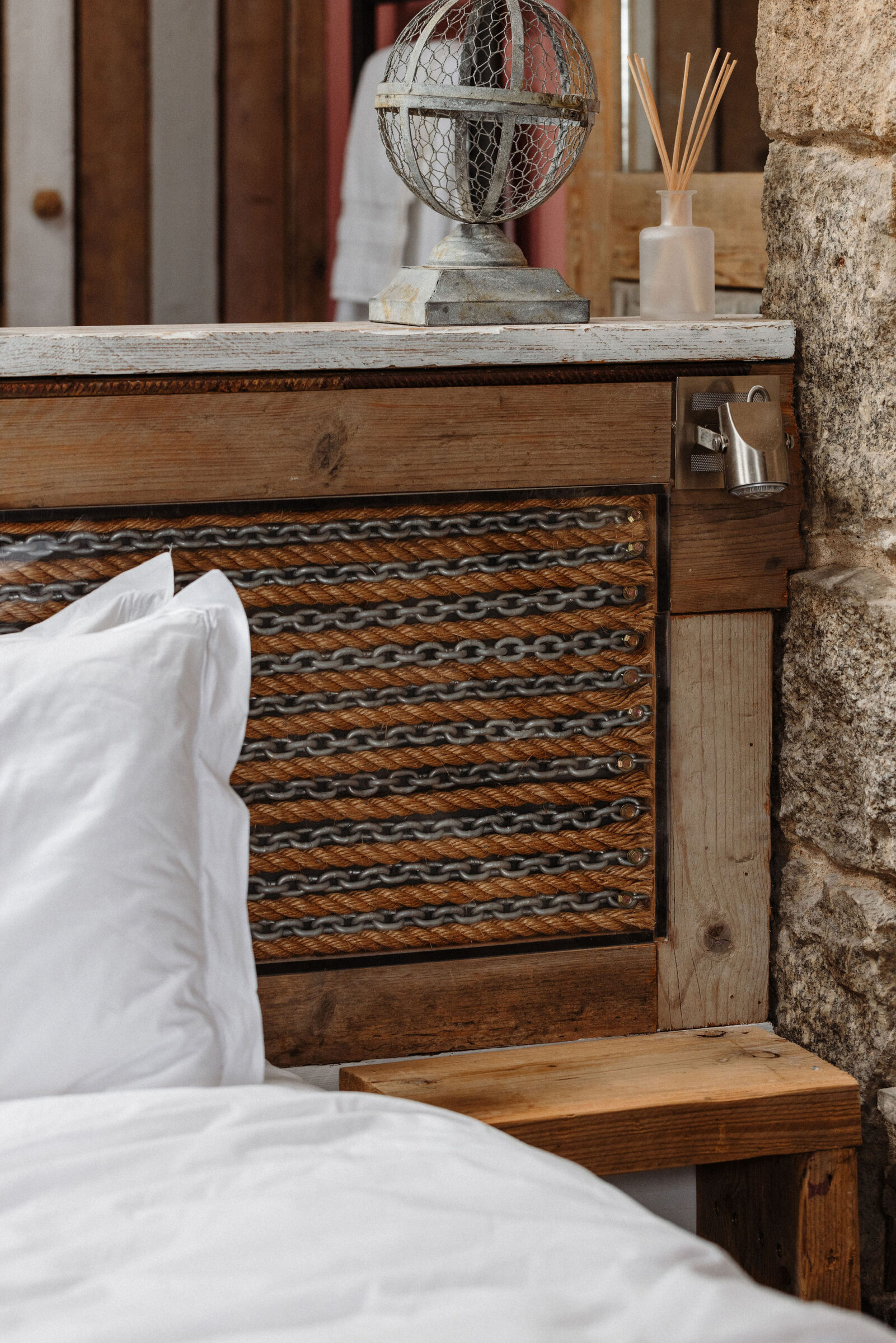 Harbour Moon | Romantic Cottage On Seafront | Sand & Stone Escapes