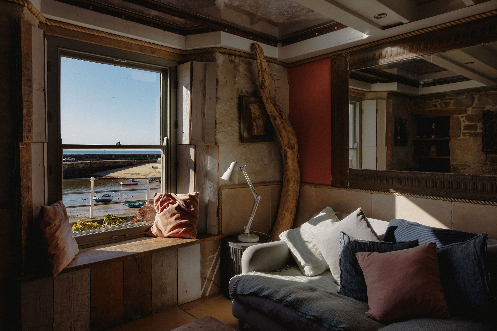 Harbour Moon | Romantic Cottage On Seafront | Sand & Stone Escapes