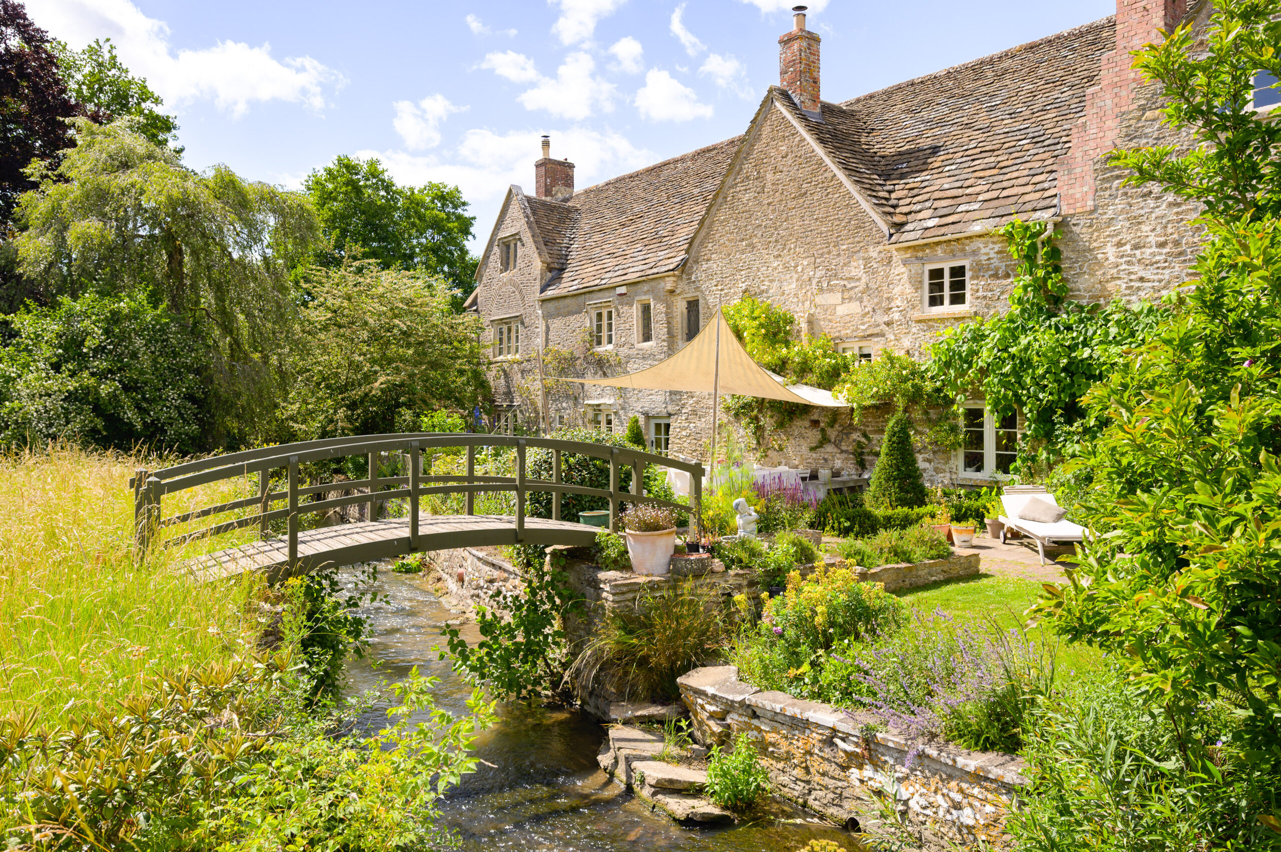 Rodden Manor | Luxury Hideaway For 12 | Sand & Stone Escapes